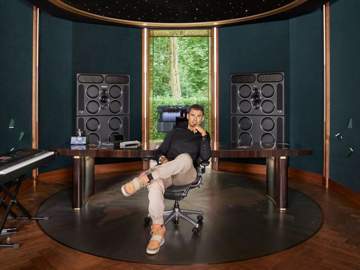 Afrojack opens his studio on AirBnb for two lucky fans on October 6 ...